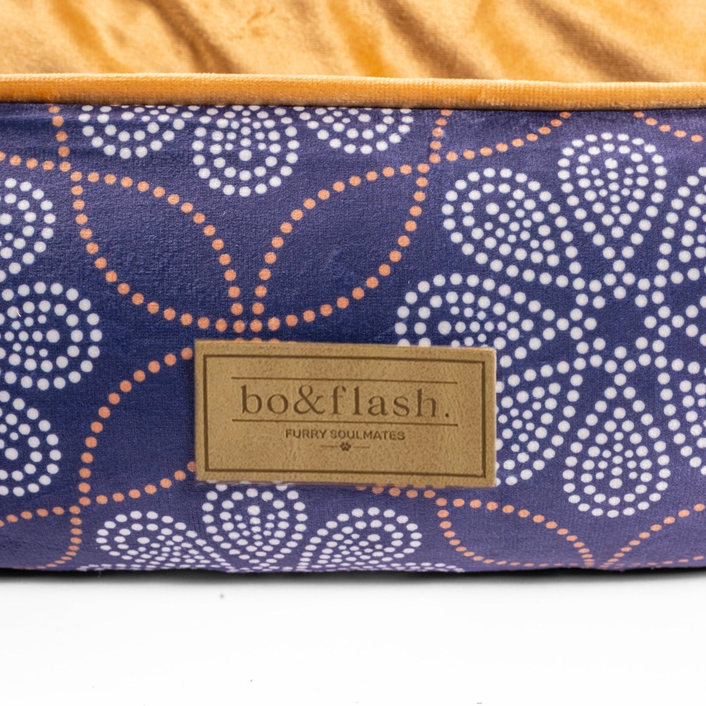 Hundebett Austin Matthias - Design & Nachhaltigkeit | bo&flash ...